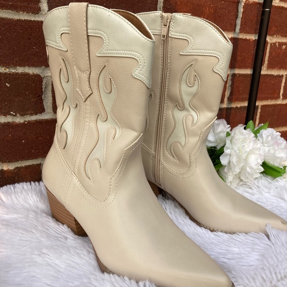 Universal Thread | Shoes | Universal Thread Cream Heeled Boots With ...